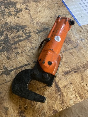 Air Tools - Compression Riveter