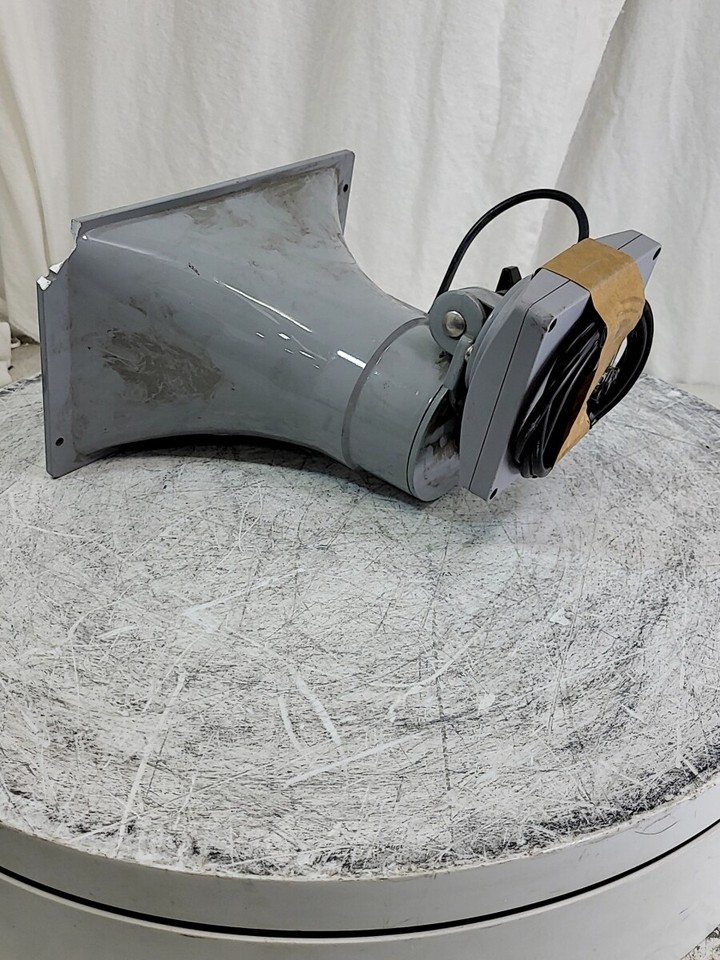 ALGO 8186 SIP Horn Speaker IP Loud Ringer and Paging Speaker SEE NOTES ...