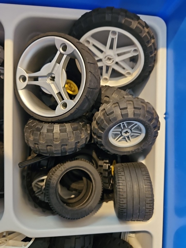 Lego Mindstorms - Lego Robotics - Bundle Education Lego 9797 Gears ...