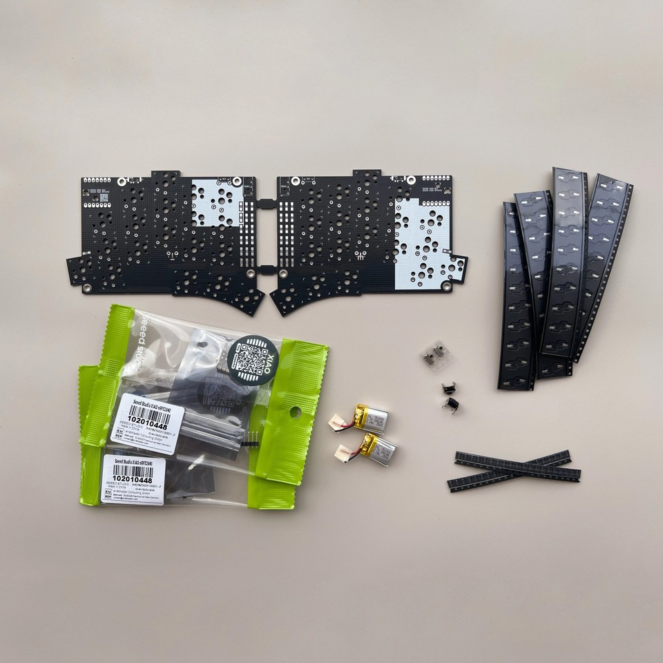 TOTEM Wireless Split Ergonomic Keyboard ZMK Bluetooth Choc V1 Low ...