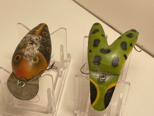 2 vtg SIMON LURE FROG plus DETROIT Moonlight Lady Bug Wiggler Old ...