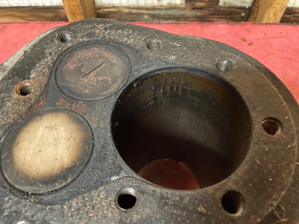 1946 Indian Chief Engine Cylinder with Piston and Rings Valves Pushrods ...