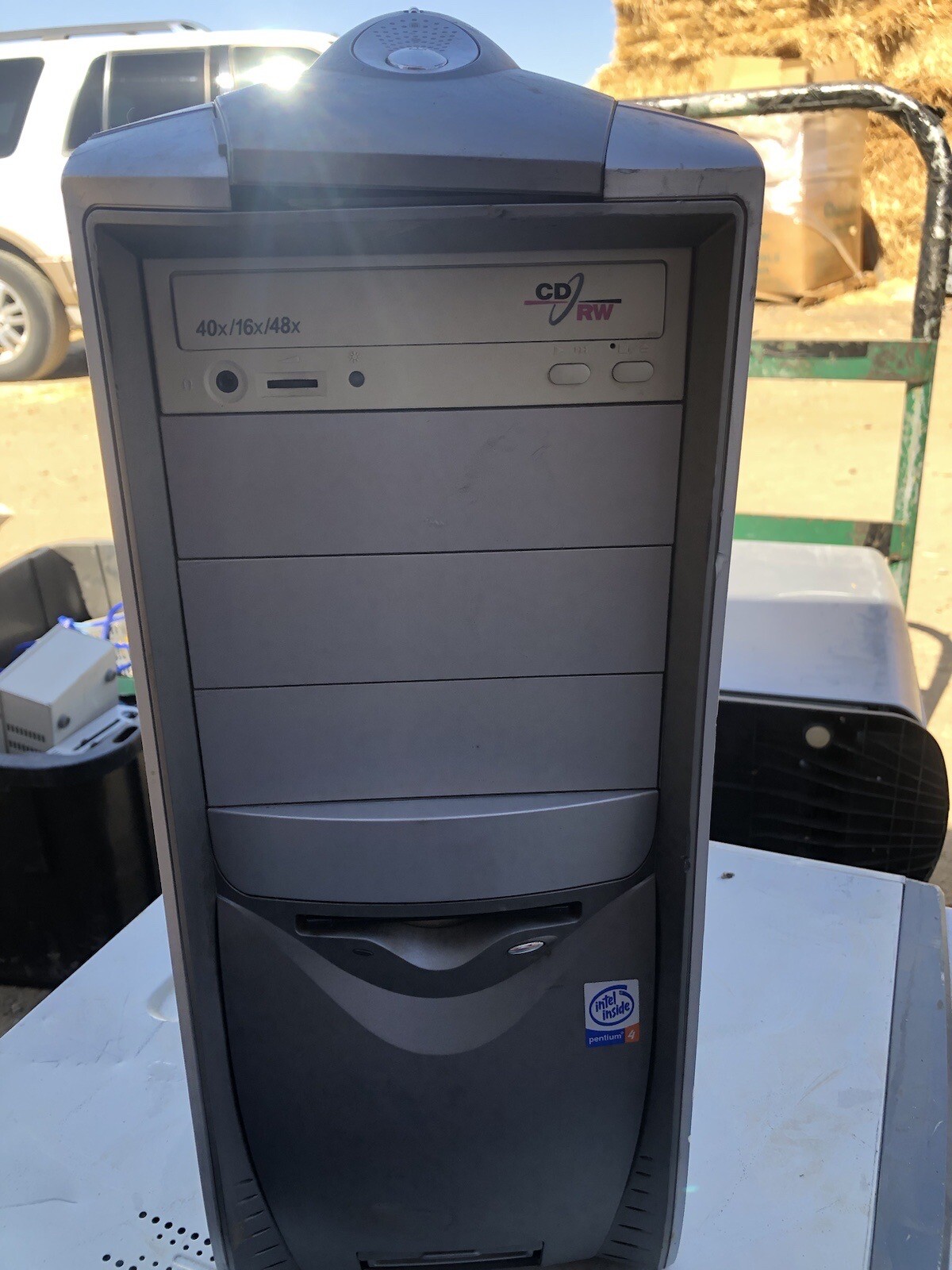 VINTAGE EUREKA 8922W4 PENTIUM 4 DESKTOP COMPUTER | eBay