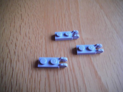 Lego 3 x 44302 Hinge Plate 1x2 with Locking Fingers on End Vertical ...