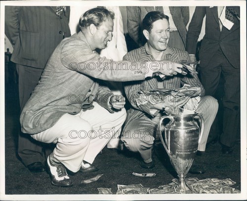 Press Photo Golf Players Clayton Heafner & Byron Nelson With Lots of ...