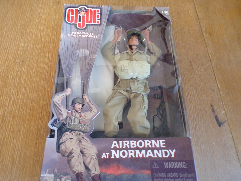 Hasbro GI Joe @1999 Airborne at Normandy Action Figure w/Parachute ...