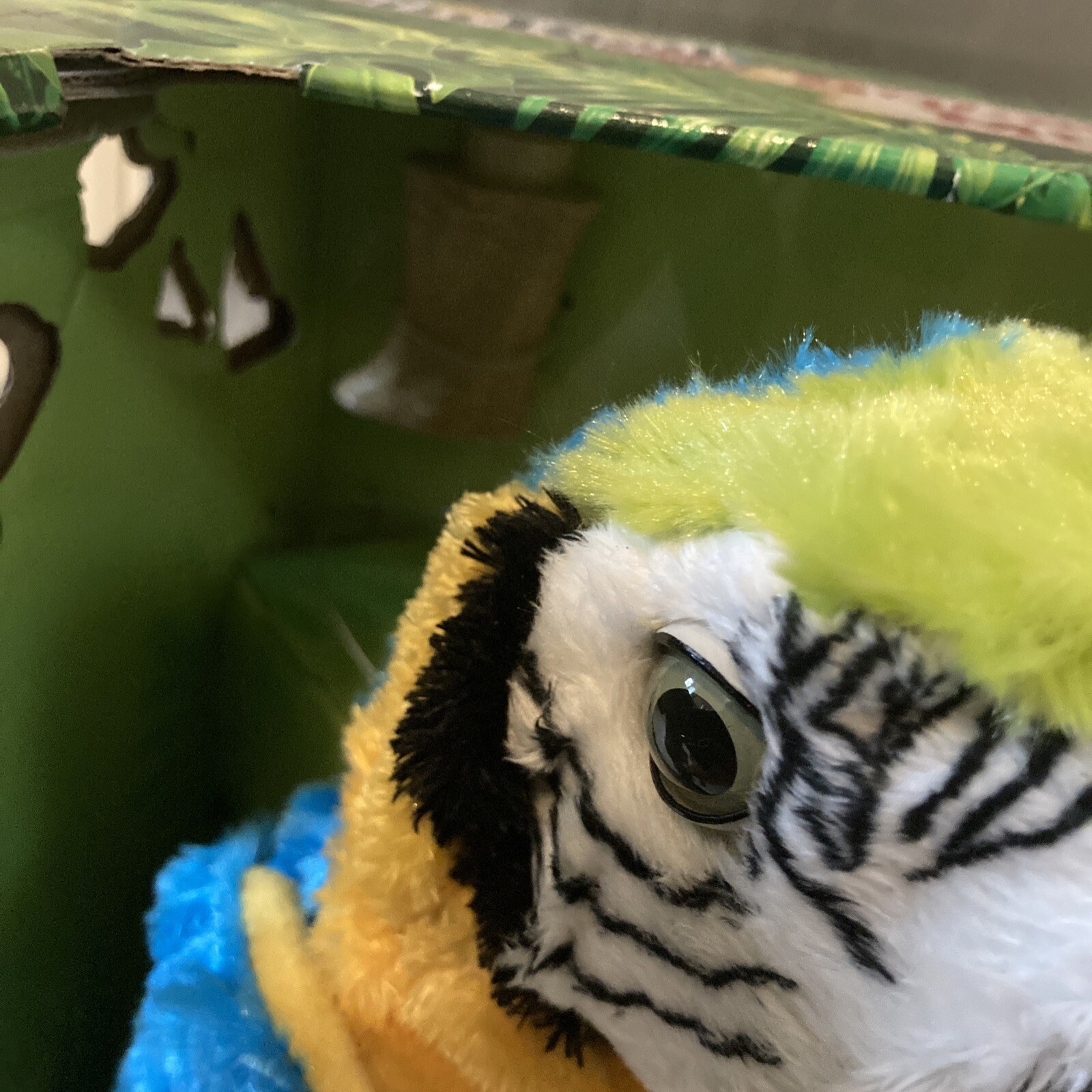 FurReal Friends Squawkers McCaw 16" Remote Controlled Interactive ...