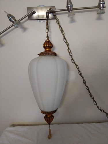 Vtg 26" Hanging Acorn Swag Ribbed Frosted Glass Lamp/Light Pull Chain ...