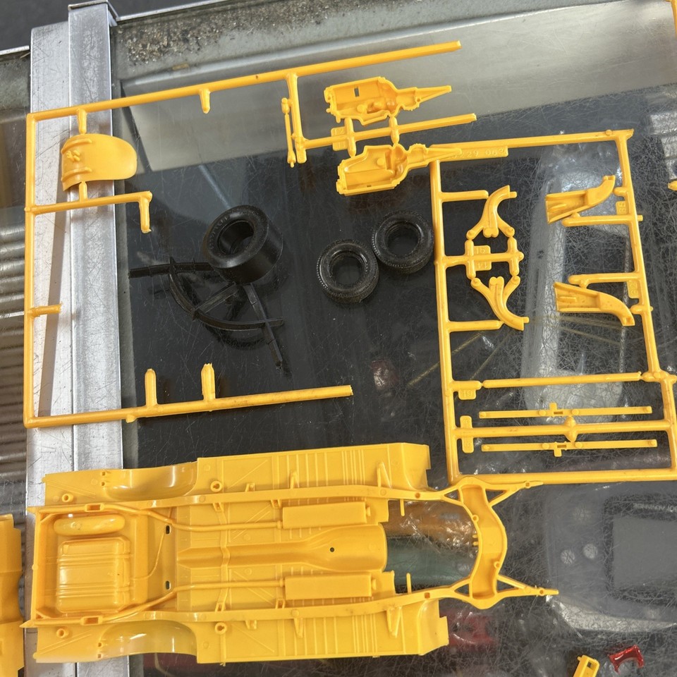 RARE Monogram Classics Tom Daniel BADMAN 1955 Gasser 1/24 Model | eBay