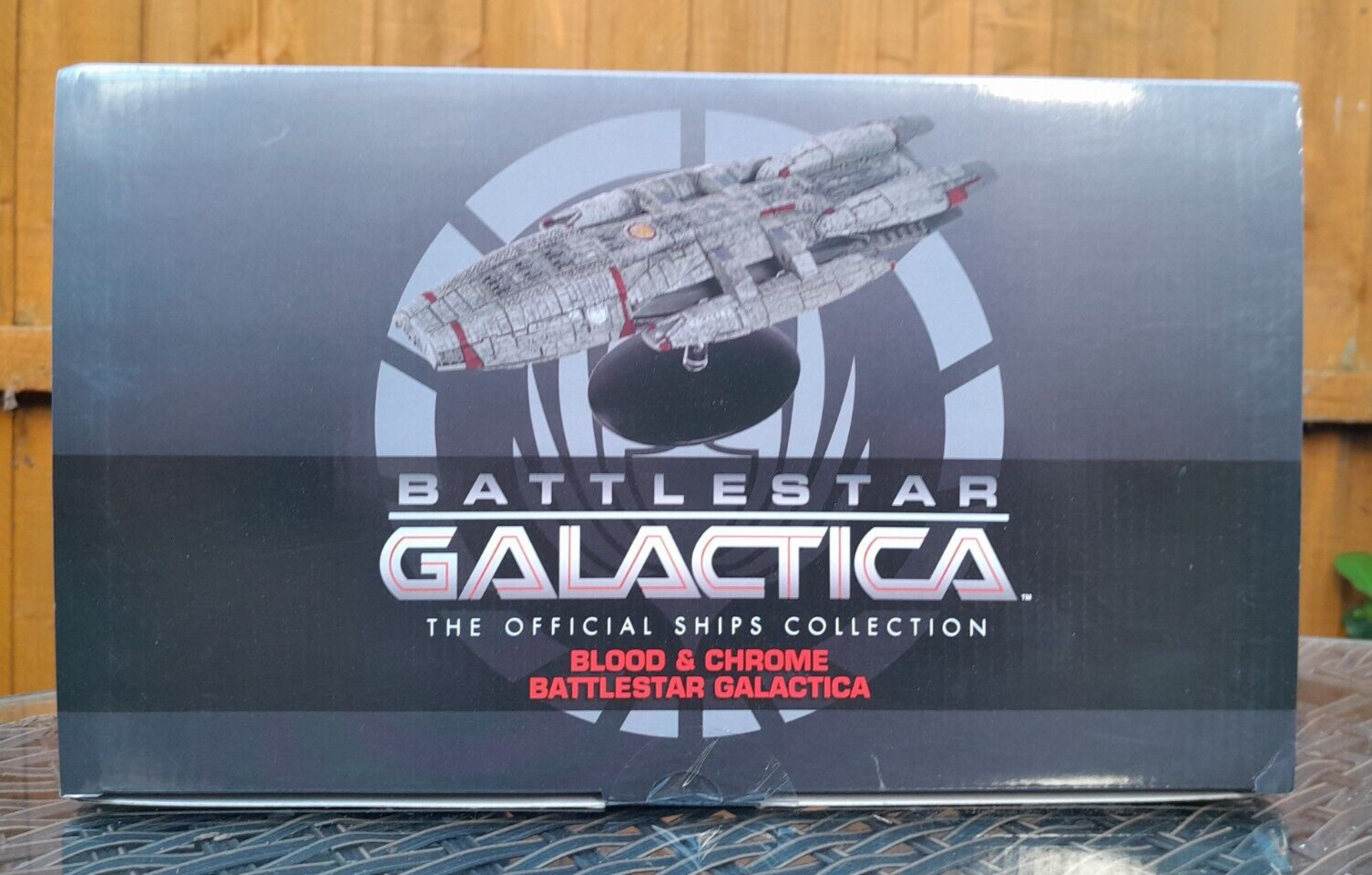 EAGLEMOSS BATTLESTAR GALACTICA BLOOD & CHROME GALACTICA SHIP BRAND NEW ...