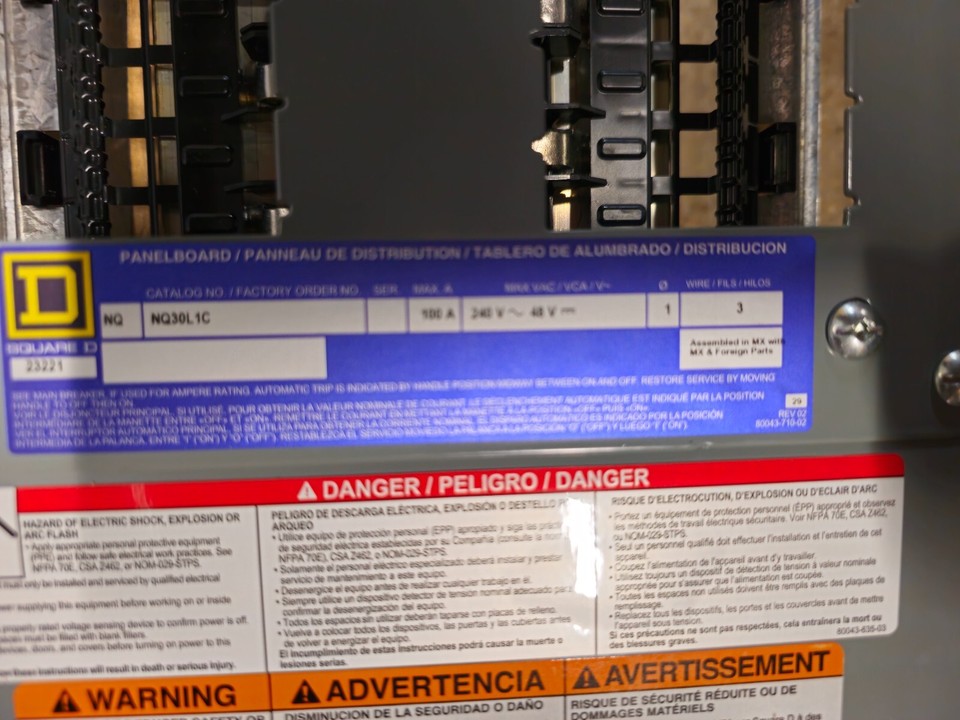 SCHNEIDER ELECTRIC Panel Board Int Nq 100-Amp Mlo 30 1-Pole NQ30L1C ...