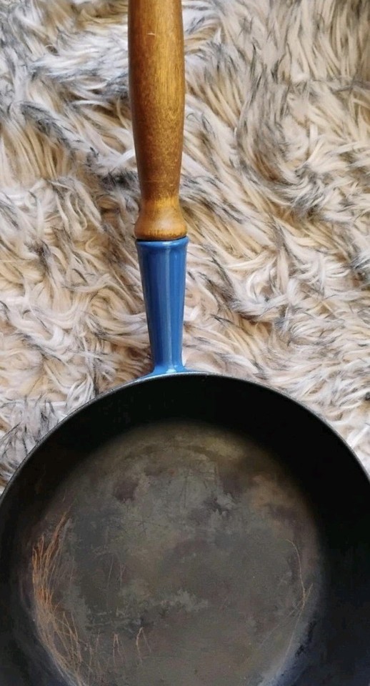 Vintage Le Creuset #24 Blue Cast Iron Pan Skillet Wood Handle Enamel ...