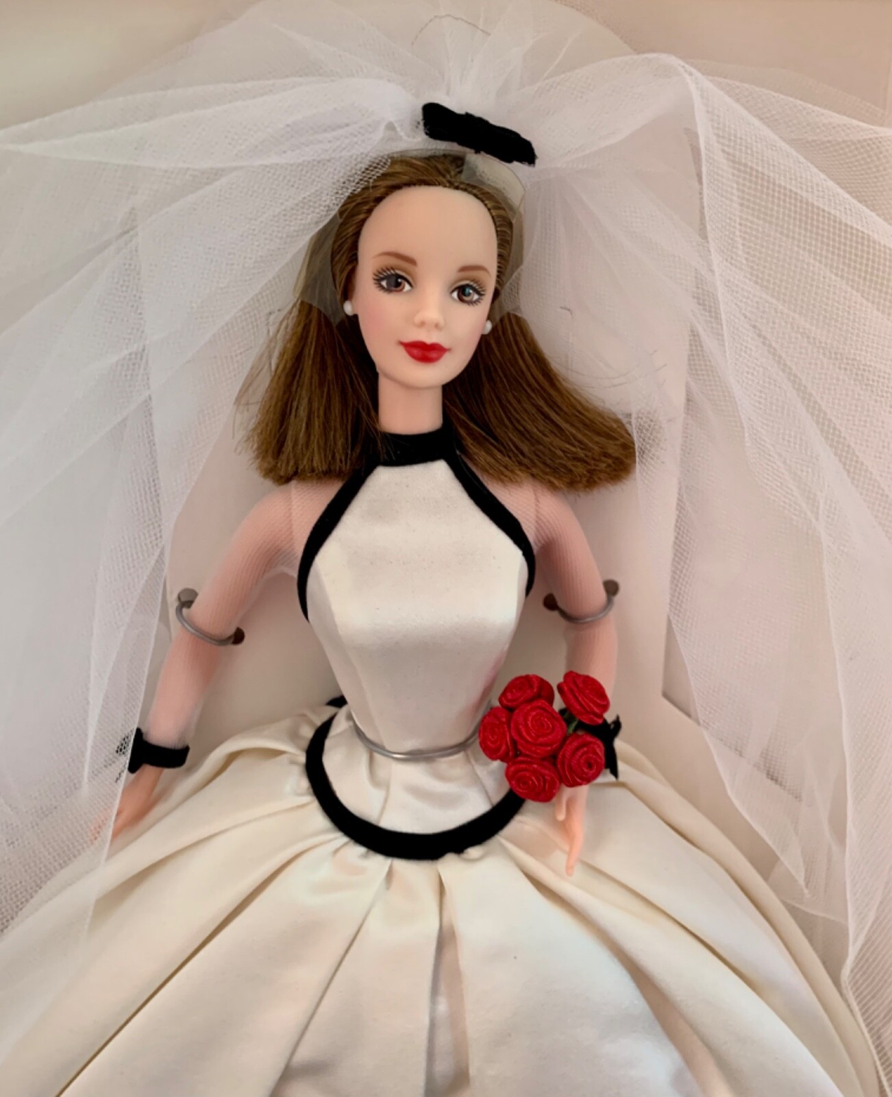 Vera Wang Barbie Doll Bride Limited Edition First in Series 1997 Mattel ...