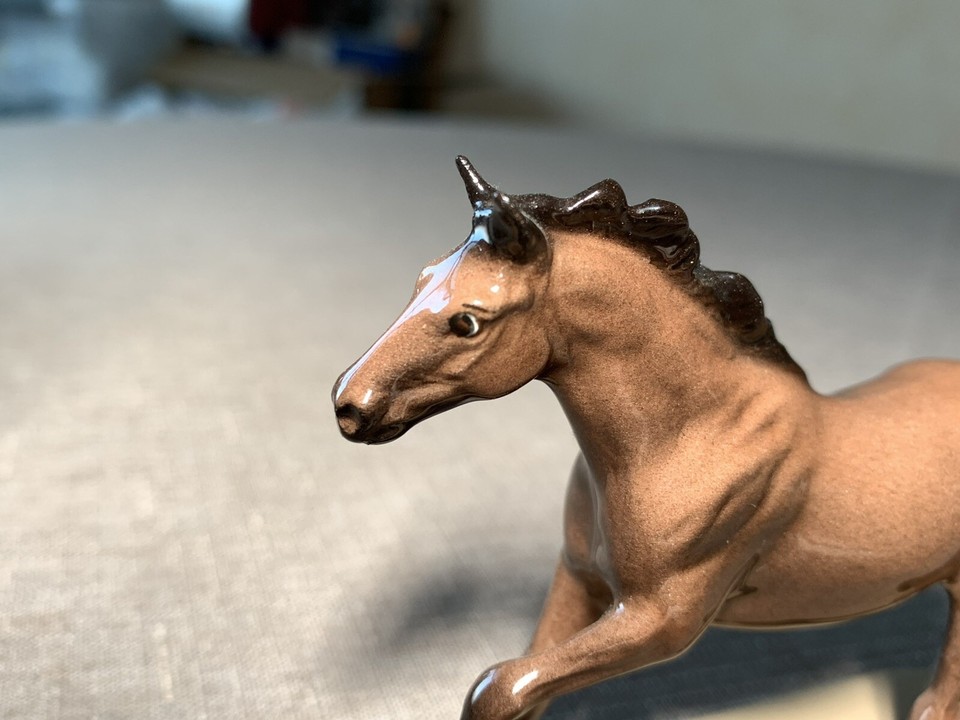Hagen Renaker Horse Thoroughbred Seabiscuit No. A-010 Gloss Bay Color ...