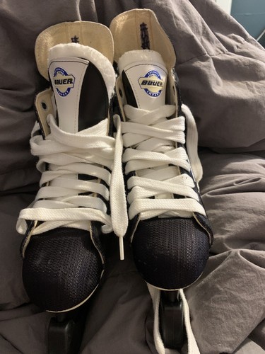 Bauer Pantera Ice Skates Youth Size 5 With Guards and Case | eBay
