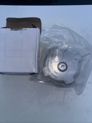 03-37017-002 Truck Fuel Tank Locking Gas Cap 1996-2022 Freightliner | eBay