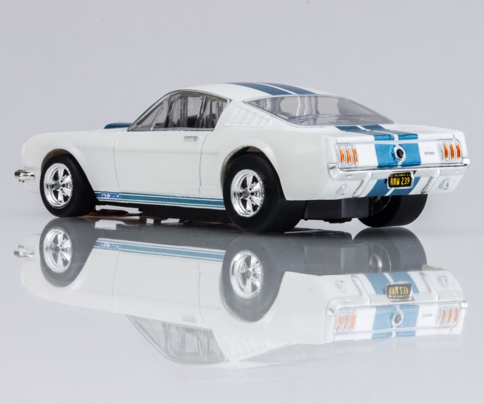 HRP Afx Racing 1965 Shelby Mustang Gt350 White/Blue Ho Slot Car Set ...