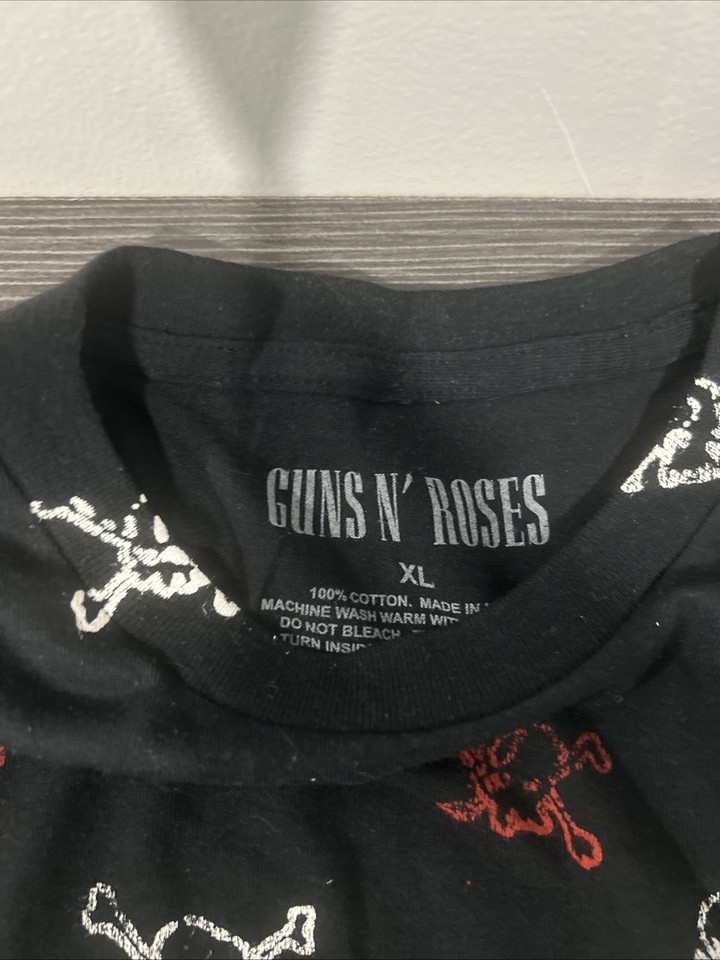 NEW Guns n Roses Black Red White "Skull n Bones" Tour Merch T-SHIRT Sz ...
