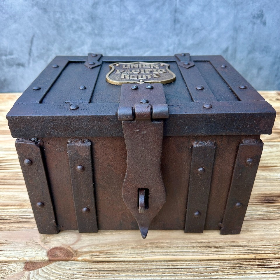 Union Pacific Route Iron Strong Box Chest With Antique Vintage Finish ...