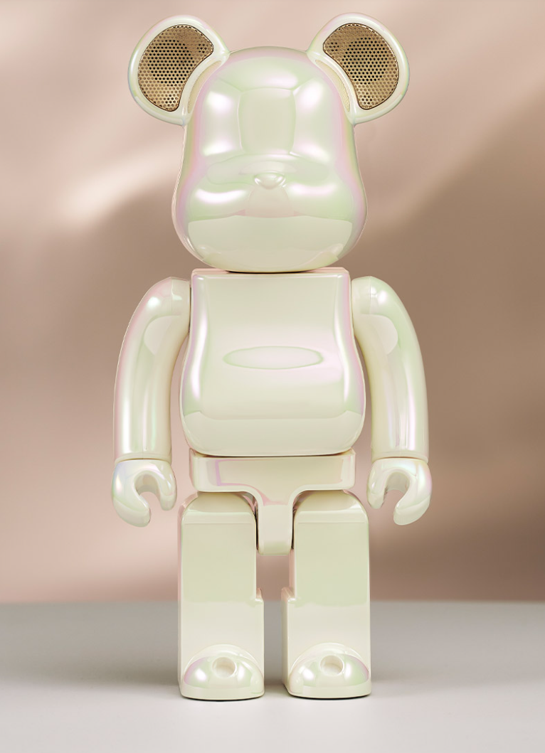 Bearbrick Audio 400% Portable Bluetooth Speaker Pearl Mirage Bearbrick Audio 400% Portable Bluetooth Speaker Pearl Mirage
