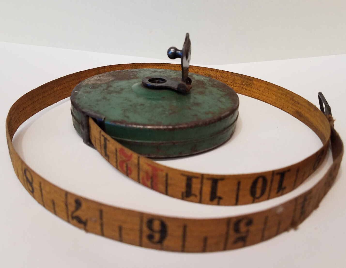 Vintage Retractable 50 Foot Tape Measure Cloth tape, Green Metal case ...