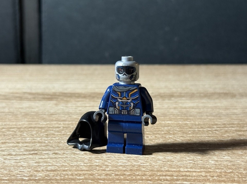 LEGO SUPER HEROES Taskmaster Minifigure w/ Black Hood 76162 sh631 | eBay