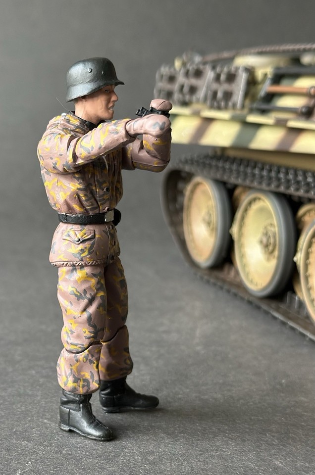Ultimate Soldier 1:18 WWII German Panther Tank 3x Panzer Crewmen Action ...