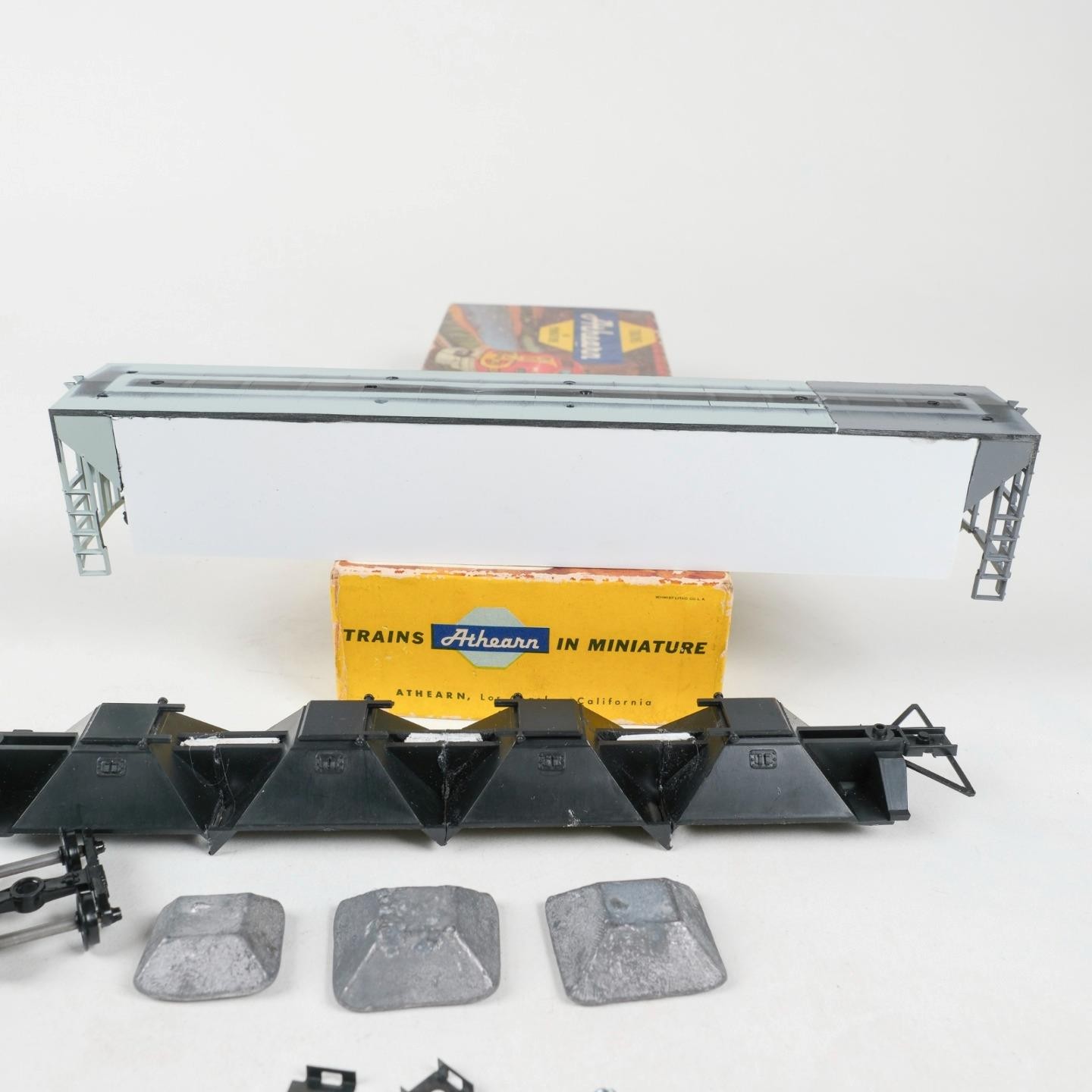 Athearn Kitbashed Custom HO Scale Undecorated 4-Bay Covered Hopper Kit ...