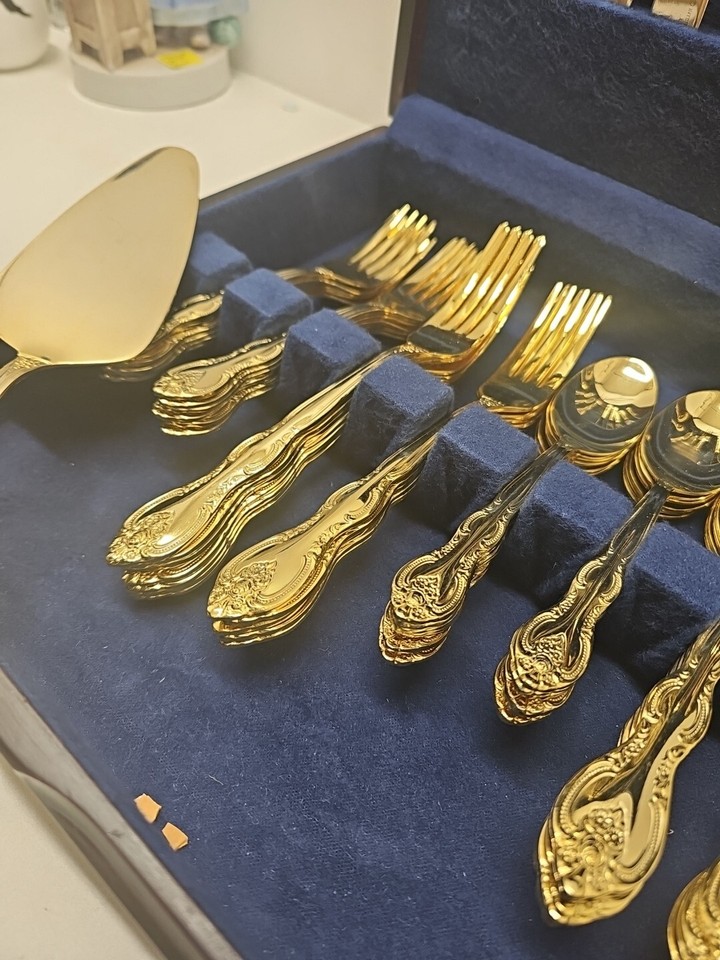 International China 63pc Set Gold Plated Flatware Silverware China In ...