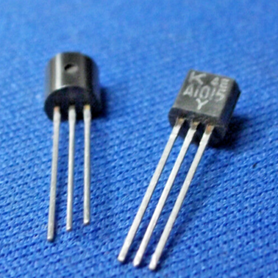 A1015 Transistor Dual Transistor Amplifier Using C1815 And A1015