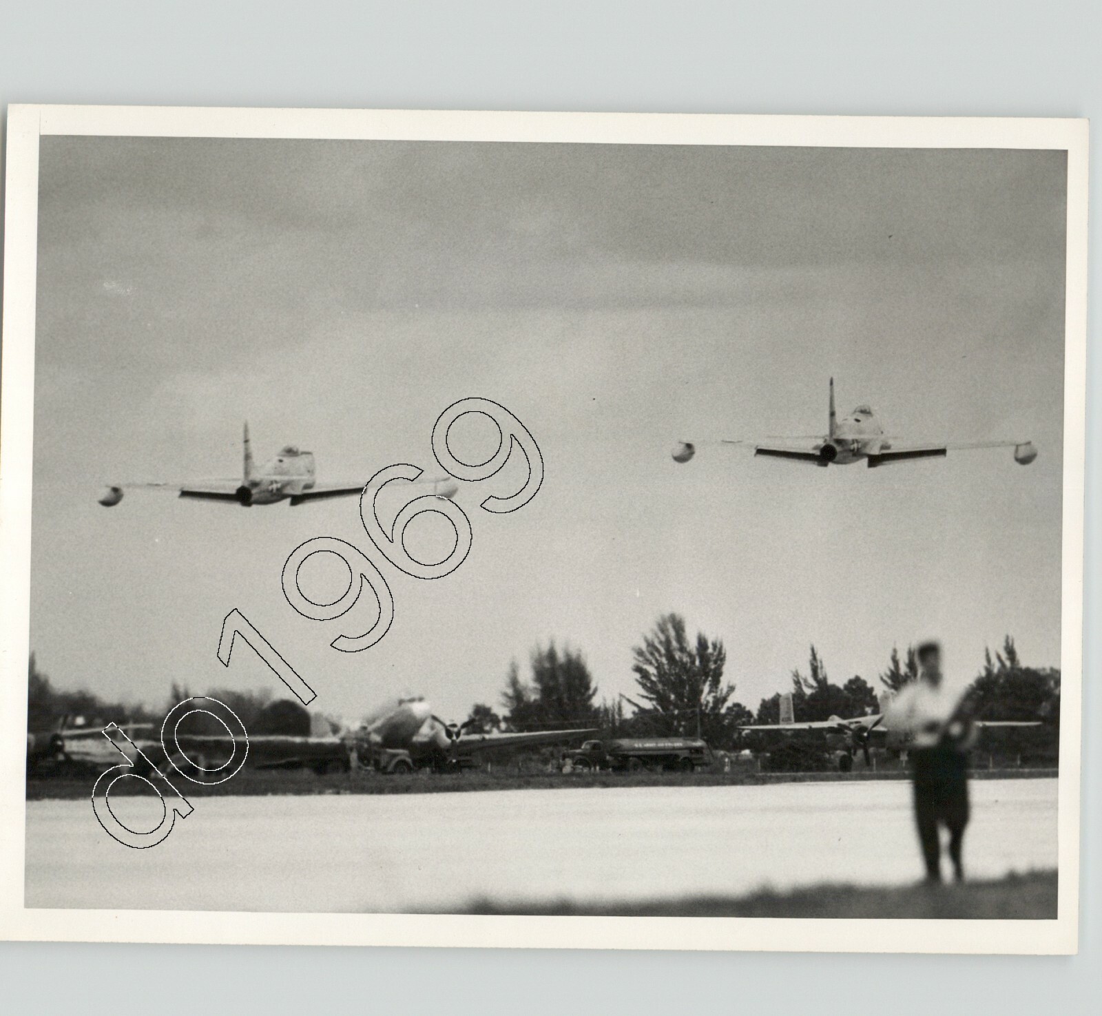 Pair of P-80 JET FIGHTERS Take Off @ AIR RACES Florida 1947 Aviation ...