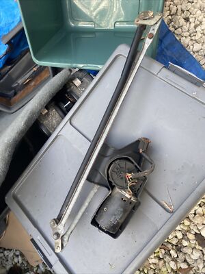 1985 BMW 635CSi (E24) Windshield Wiper Linkage w Motor 1983-1989 OEM ...