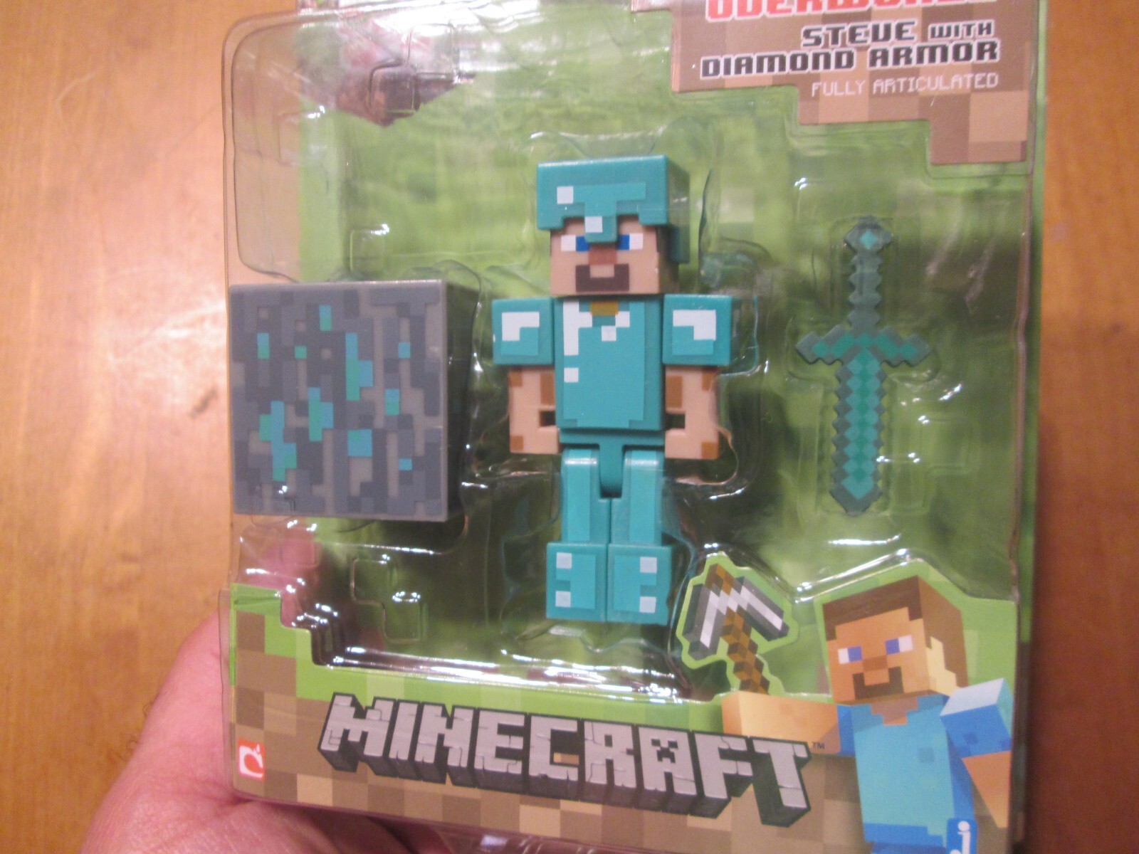 STEVE WITH DIAMOND ARMOR Series 1 Action Figure Jazwares Minecraft ...