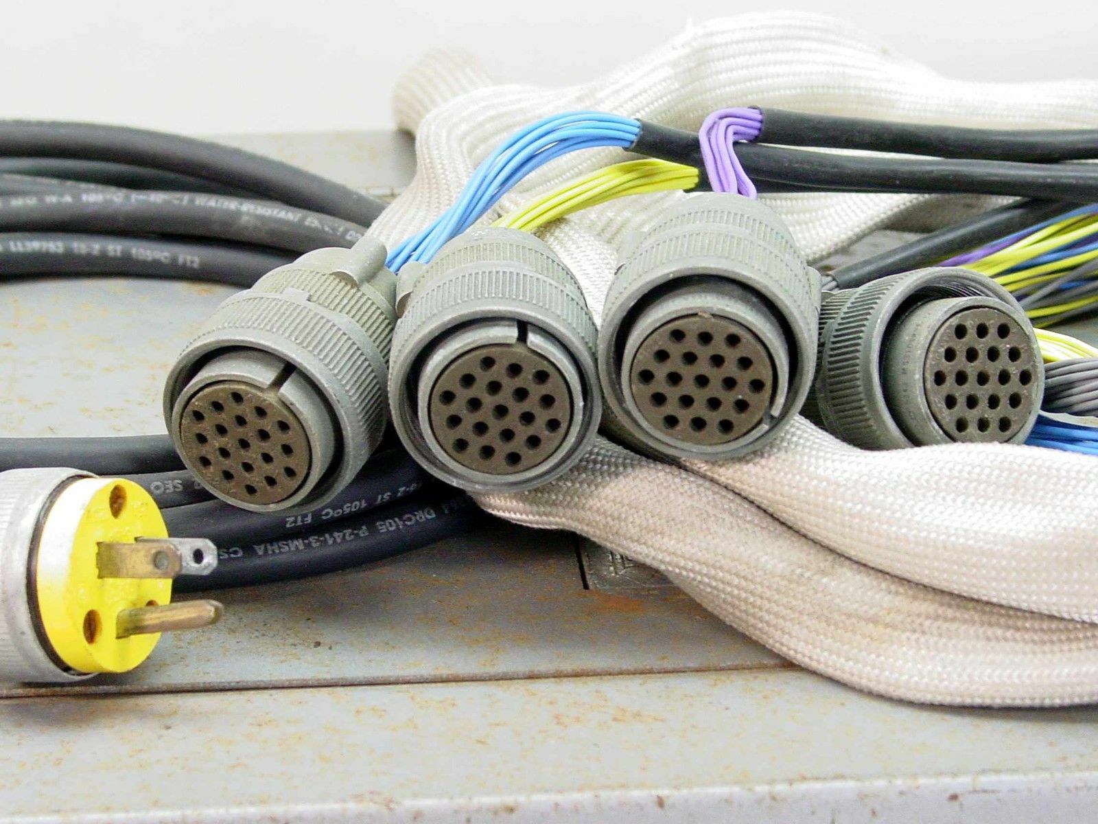 Kaiser Marquardt Custom Burn In Load Bank Rackmount Fixture TFX 5513/ ...