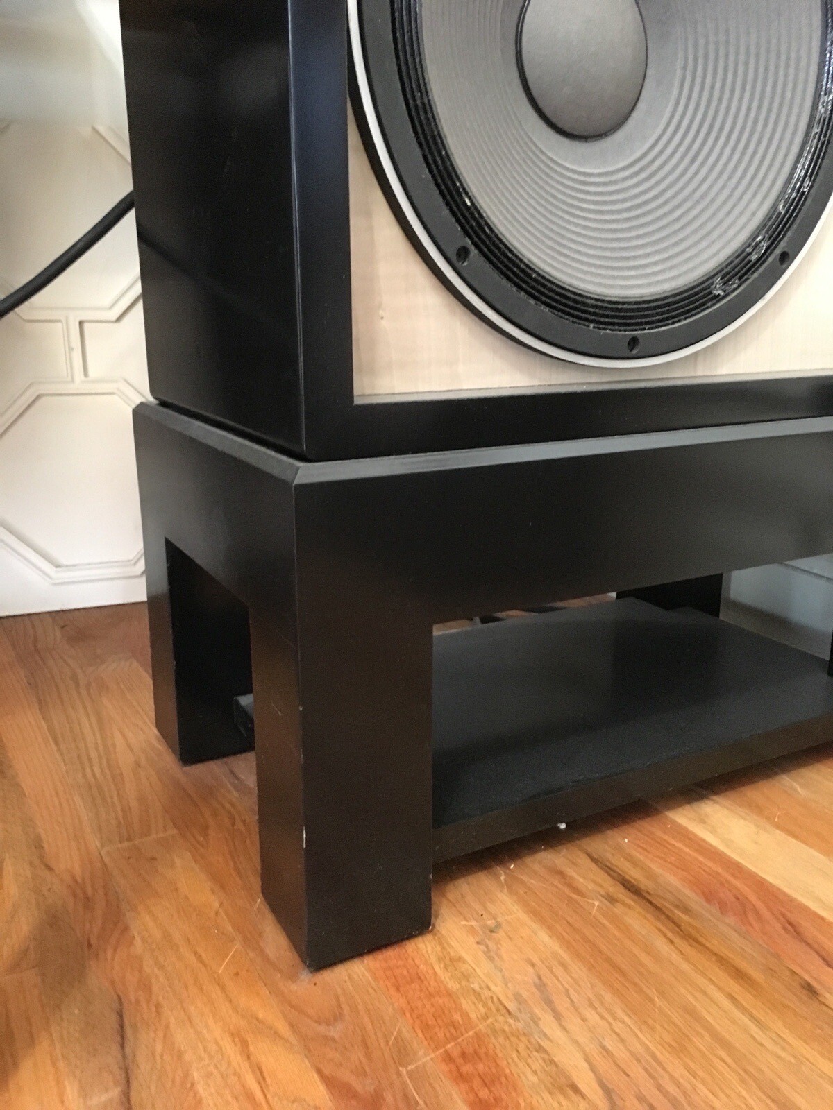 Pioneer/TAD 2401. Custom, 42” Monitor Speaker System. Wood Horn. W ...