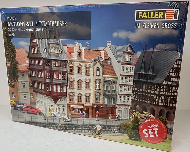 FALLER 190063 Special Set Of Four Renovated Old Town Houses ...