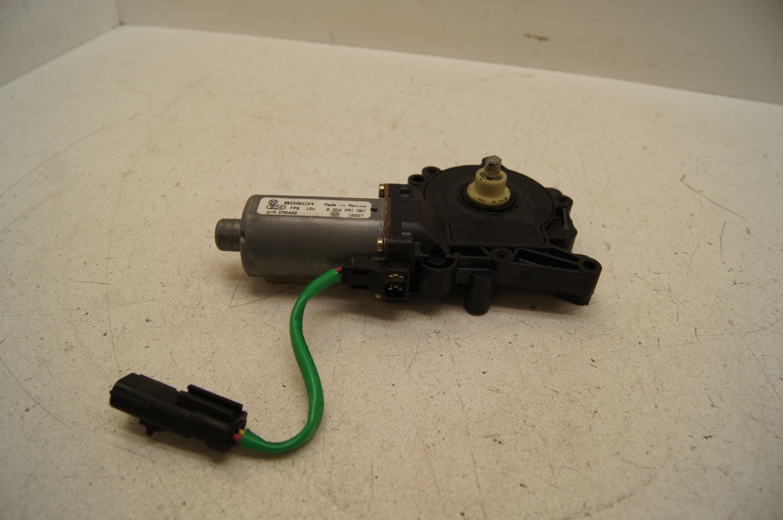 2002 Jeep Grand Cherokee - BOSCH - Window Motor 904 FPG 12V 6004PA1067 ...