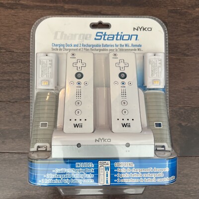 NYKO Wii Remote Charging Station Dock & 2 Battery and Covers BRAND NEW ...