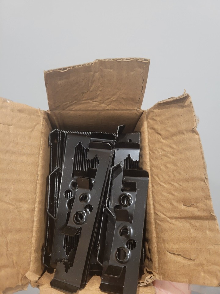 Lot of 100 (like Erico Caddy 4Z34) Multi Function Clip rod or wire ...