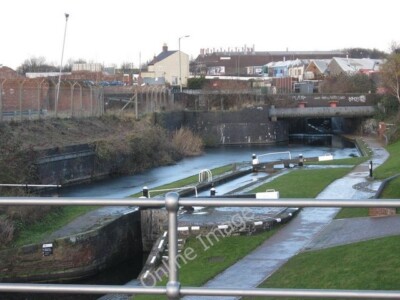 Photo 6x4 Locks near Millennium Point, Birmingham View of canal lock ...