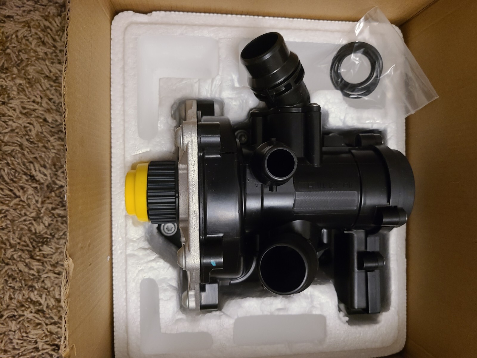 Thermostat w/ Electronic Water Pump 06L121111 For VW Golf AUDI SKODA 1 ...