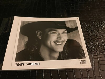 VINTAGE 8x10 MUSICIAN PROMO PHOTO (MISC6920) TRACY LAWRENCE | eBay