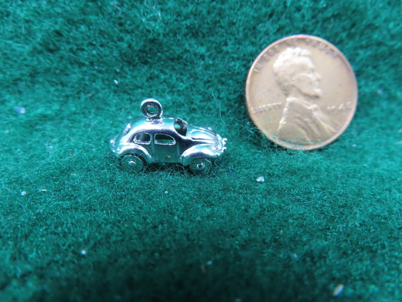 VW Bettle Charm (Penny for Size Comparison Only) (C12) - Gem