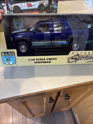 1/18th scale chevy suburban silver 2002 outdoor sportsman edition | eBay