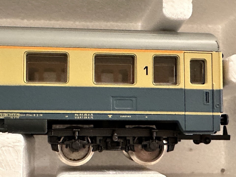 Lima HO Scale Passenger Car #9330 | eBay