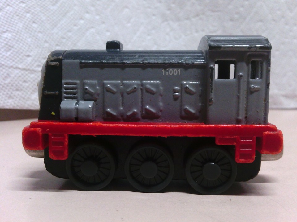 Thomas and Friends Take-n-Play Dennis BR 11001 Bulleid 2010 Diecast ...
