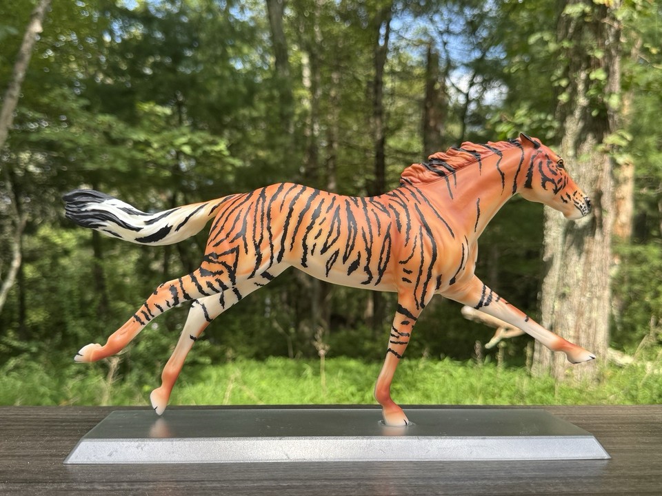 Breyer 2015 Web Special “Padma” Tiger Pattern Big Cat Series | eBay