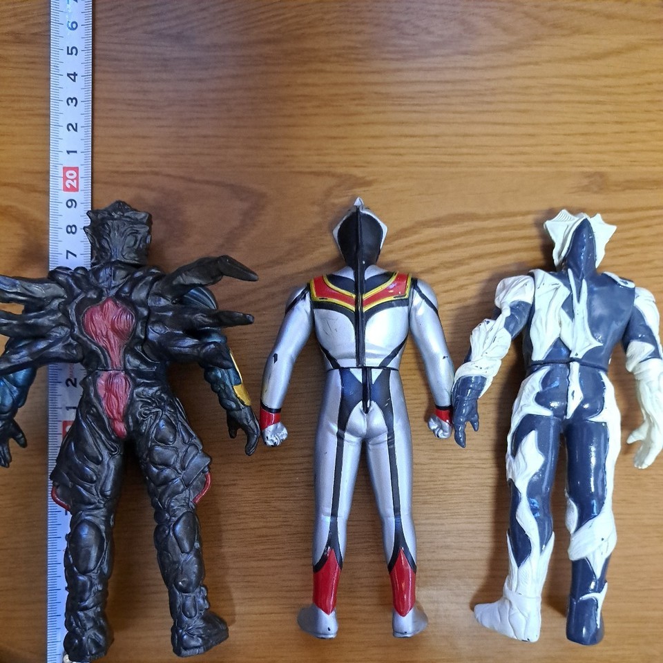 Ultraman Tiga Ultraman Dyna Ultra Monster Series Zelganoid Kirieroid ...