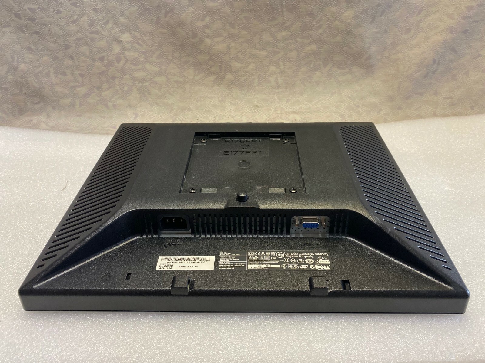 DELL E177FPf LCD 17" FLAT PANEL MONITOR WITH VGA/POWER CORD | eBay