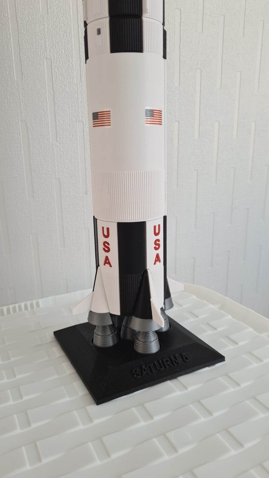 Saturn V Saturn5 Moon Rocket Model - 1/144 Scale 770mm 30inch Kit Model ...